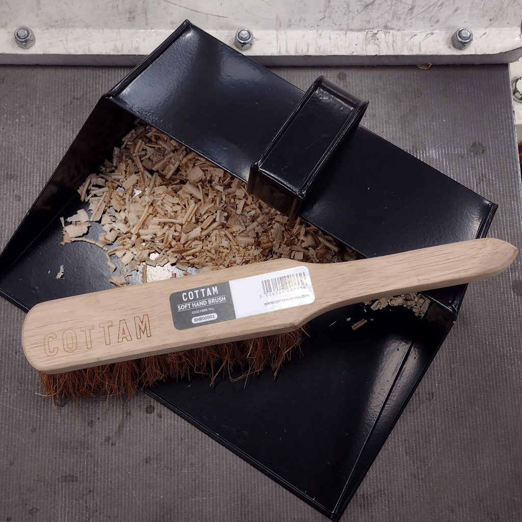 DUSTPAN & BRUSH SET - Cottam Brush